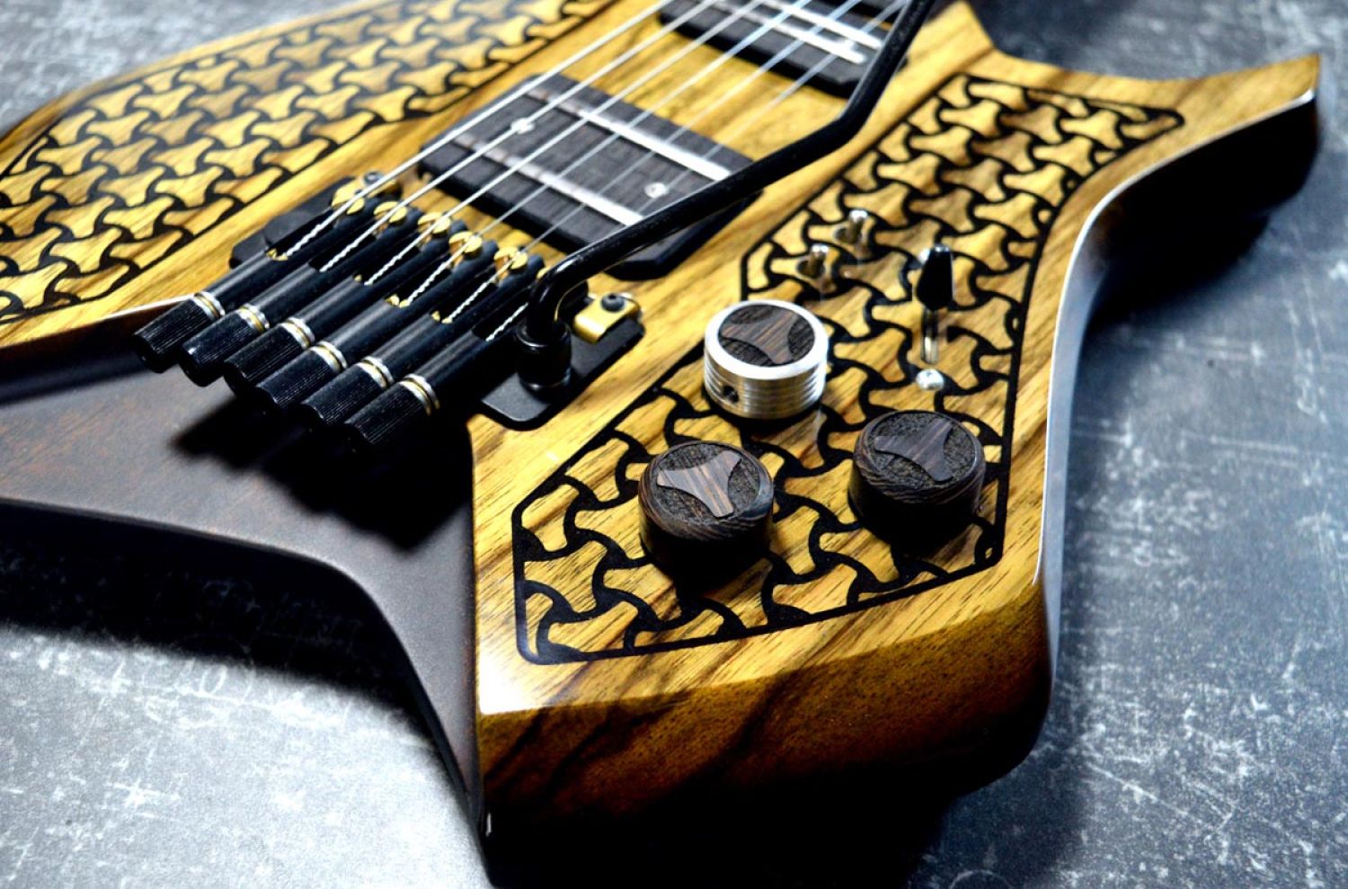 Cyber Head - Guitare électrique sans tête - Alkemy Guitares